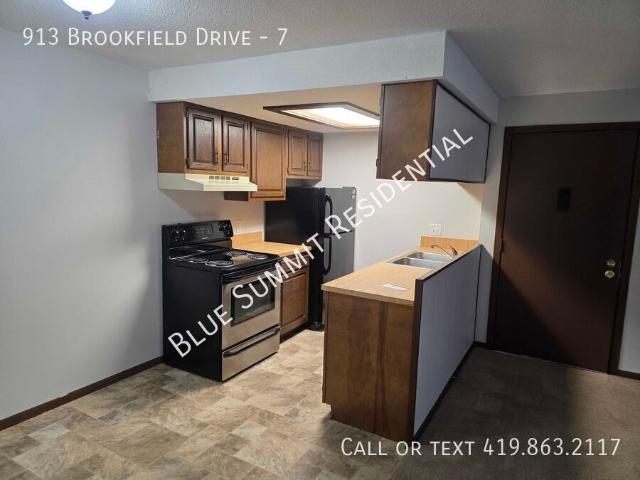 2 BR, 1 BA Apartment 913 Brookfield Drive, Mansfield, OH 44907