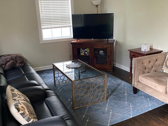 2 BR, 1 BA Apartment 913 Emmett Avenue, Nashville, TN 37206