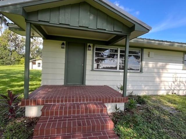 2 BR, 1 BA Apartment 9118 Kathleen Road, Lakeland, FL 33810