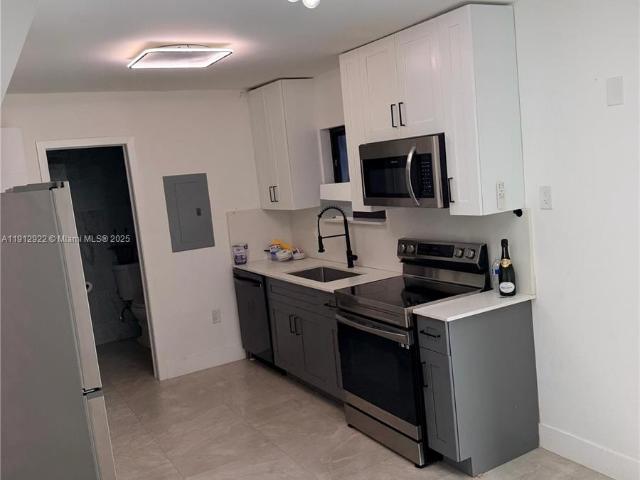 2 BR, 1 BA Apartment 911 79th Terrace, Miami Beach, FL 33141