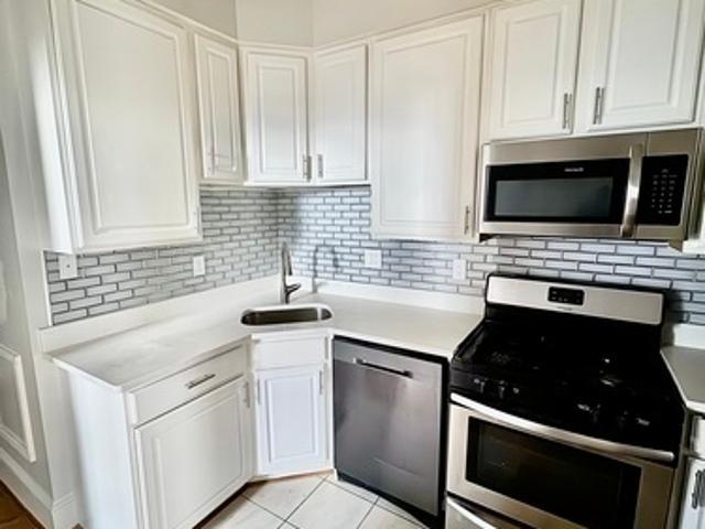 2 BR, 1 BA Apartment 911 Monroe St NW, Unit A, Washington, DC 20010