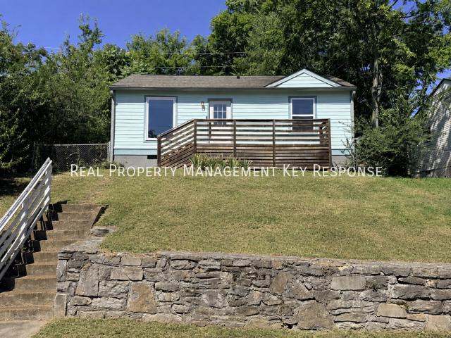 2 BR, 1 BA Apartment 912 South 14th Street, Nashville, TN 37206
