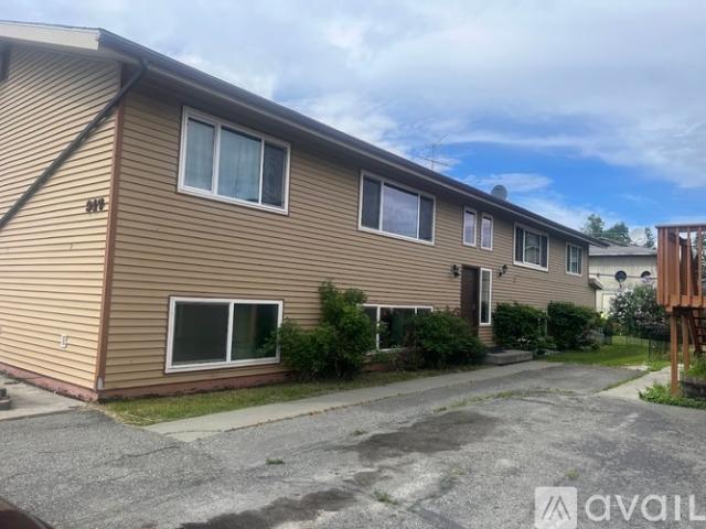 2 BR, 1 BA Apartment 917 E 46th Ct, Unit C, Anchorage, AK 99503