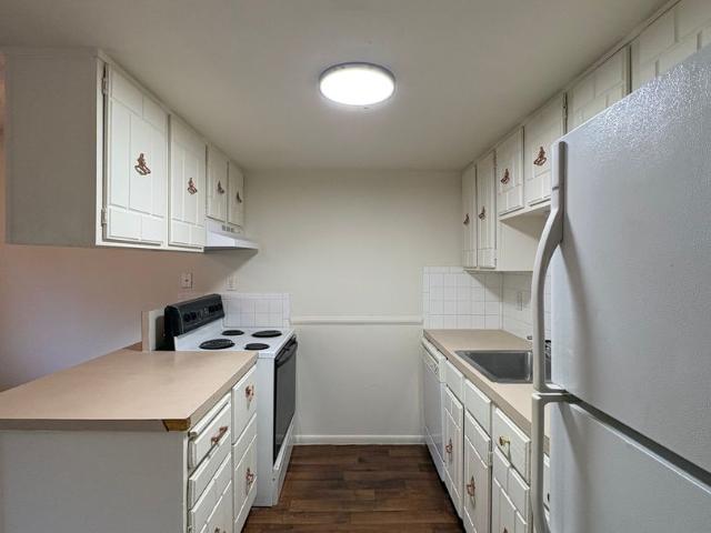 2 BR, 1 BA Apartment 915 Carr Street, Lakewood, CO 80214