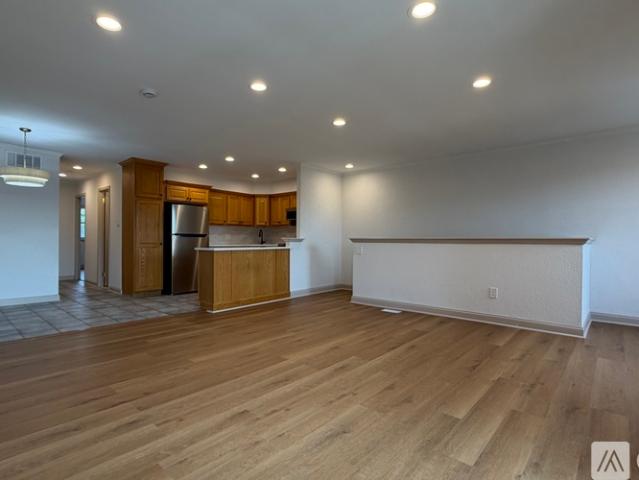 2 BR, 1 BA Apartment 9168 Ellie Dr, Unit B, Philadelphia, PA 19114