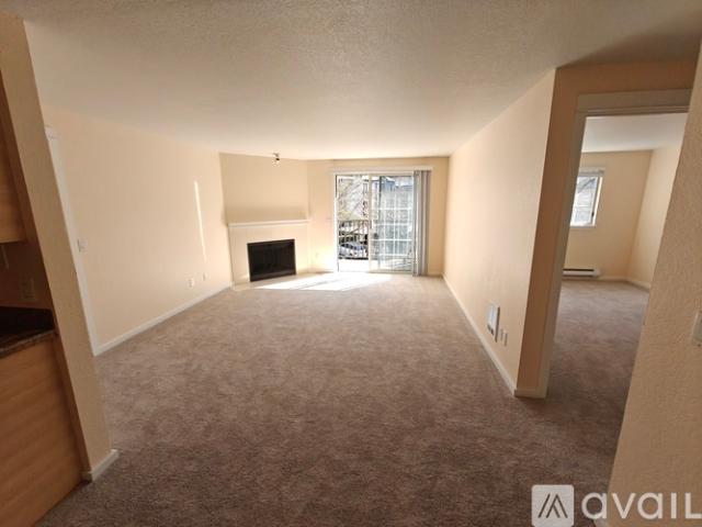 2 BR, 1 BA Apartment 916 3rd Avenue, Unit A301, Kirkland, WA 98033