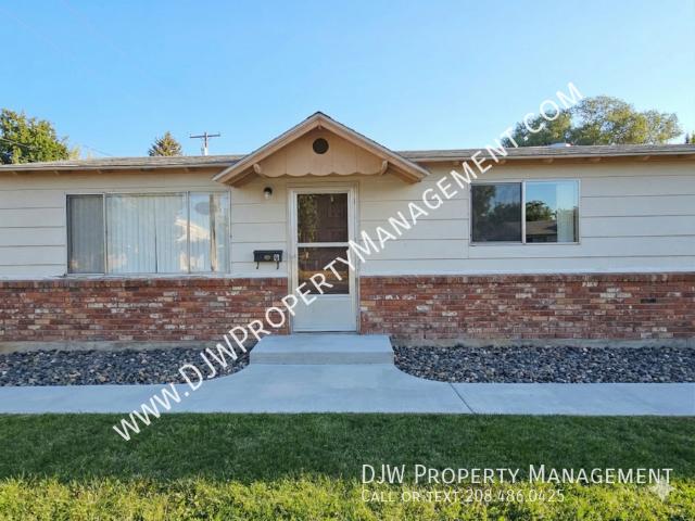 2 BR, 1 BA Apartment 918 NW 4th St, Meridian, ID 83642