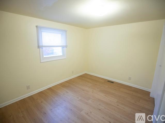 2 BR, 1 BA Apartment 9206 Main St, Unit A, Whitmore Lake, MI 48189
