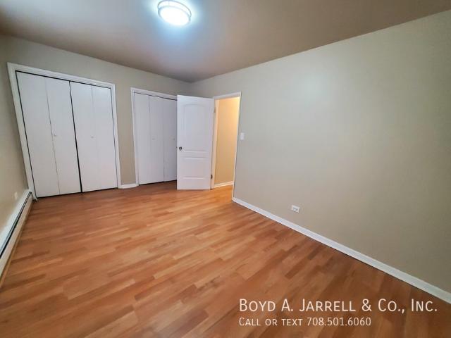 2 BR, 1 BA Apartment 9243 S Stony Island Ave # 3W, Chicago, IL 60617