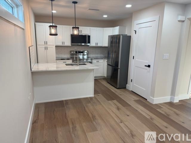2 BR, 1 BA Apartment 925 24th Avenue North, Unit 1/2, St. Petersburg, FL 33704