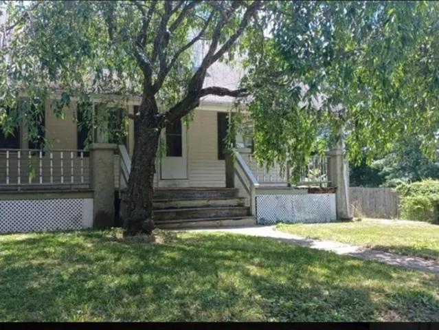 2 BR, 1 BA Apartment 929 Old Bethlehem Pike, Sellersville, PA 18960