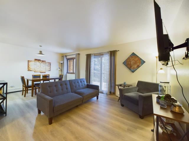 2 BR, 1 BA Apartment 933 Cowles St, Fairbanks, AK 99701