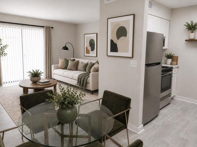 2 BR, 1 BA Apartment 939 South Riverside Drive Unit D27, Clarksville, TN 37040