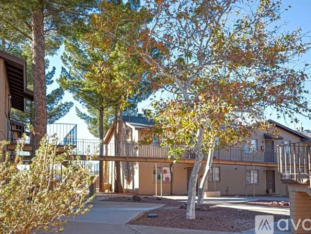 2 BR, 1 BA Apartment 93 Kings Way, Unit 2 BEDROOM, Sierra Vista, AZ 85635
