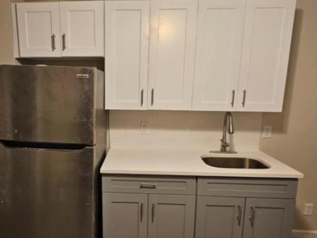 2 BR, 1 BA Apartment 9 Circle Ave, Paterson, NJ 07522