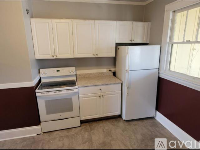 2 BR, 1 BA Apartment 9 Crosby St, Unit 3, West Hartford, CT 06119