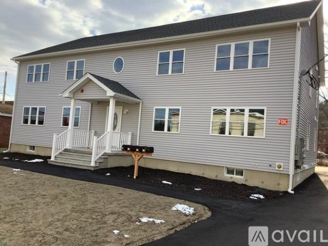 2 BR, 1 BA Apartment 9 Springfield Street, Unit 9, Palmer, MA 01080
