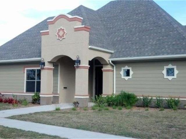 2 BR, 1 BA in Brownsville