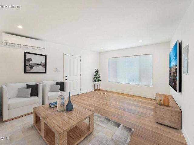 2 BR, 1 BA in East Thousand Oaks