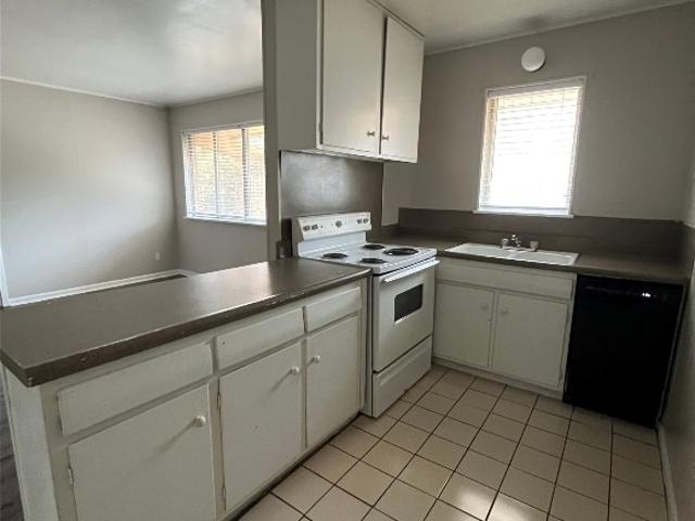 2 BR, 1 BA in Hancock
