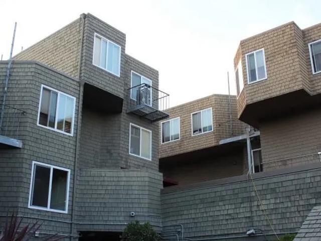 2 BR, 1 BA in Inner Mission