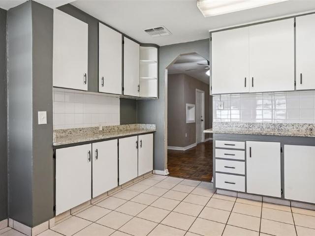 2 BR, 1 BA in Old Seminole Heights