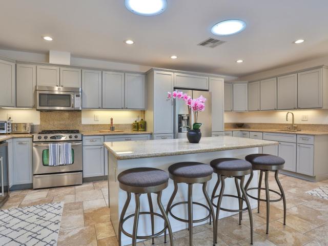 2 BR, 1 BA in Sunrise Palms
