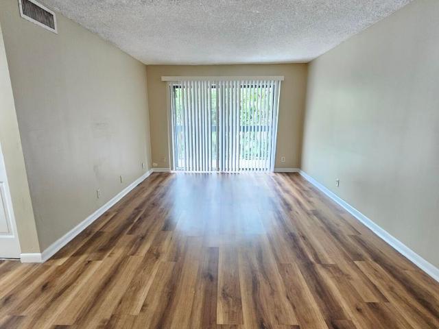 2 BR, 1 BA in Presidential Golfview Condominiums