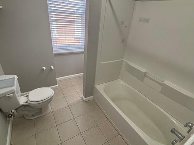 2 BR, 21 BA Apartment 802 N Broom St, Unit 2, Wilmington, DE 19806