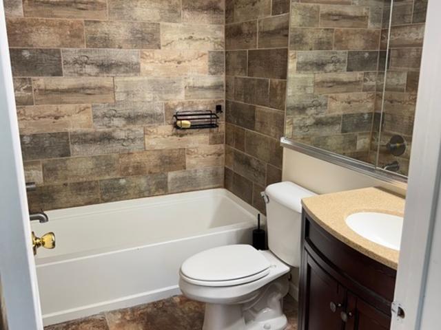 2 BR, 2.5 BA Apartment 3 Eaton Court, Unit 3 Eaton Court, Newtown, PA 18940