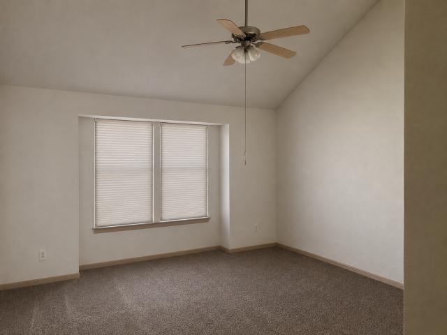 2 BR, 2.5 BA Apartment 10560 E 46th Terrace, Kansas City, MO 64133