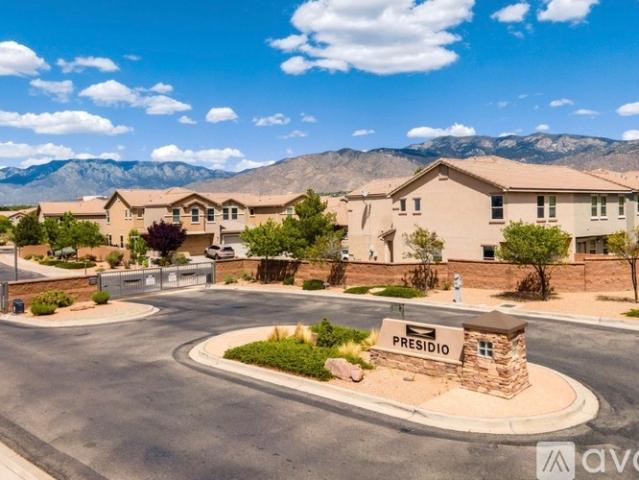 2 BR, 3 BA Apartment 10932 Fort Point Ln NE, Albuquerque, NM 87123