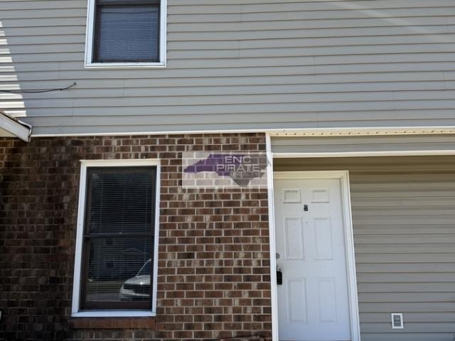 2 BR, 2.5 BA Apartment 1010 B'S Barbeque Rd, Greenville, NC 27834
