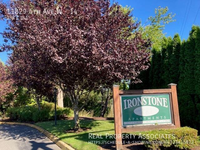 2 BR, 2.5 BA Apartment 11829 4th Ave W, Everett, WA 98204