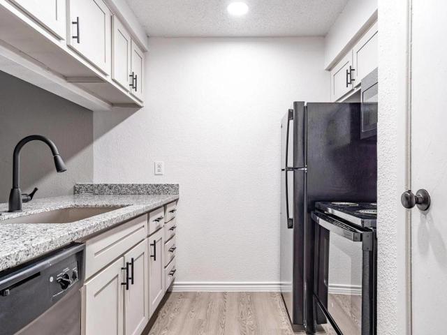 2 BR, 2.5 BA Apartment 1110 El Camino Village Dr Unit 57 4008, Houston, TX 77058
