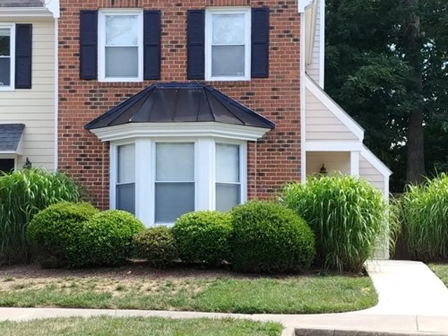 2 BR, 2.5 BA Apartment 11 Forest Glen Dr, Chapel Hill, NC 27517