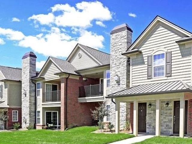 2 BR, 2.5 BA Apartment 124 Optimist Ct. Unit Parkways Court 2102, Auburn Hills, MI 48326