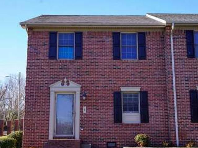 2 BR, 2.5 BA Apartment 1203 East 8th Avenue, Unit Unit #1, Johnson City, TN 37601
