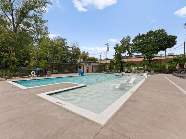 2 BR, 2.5 BA Apartment 120 Hollis Road Unit 313, Charlotte, NC 28209