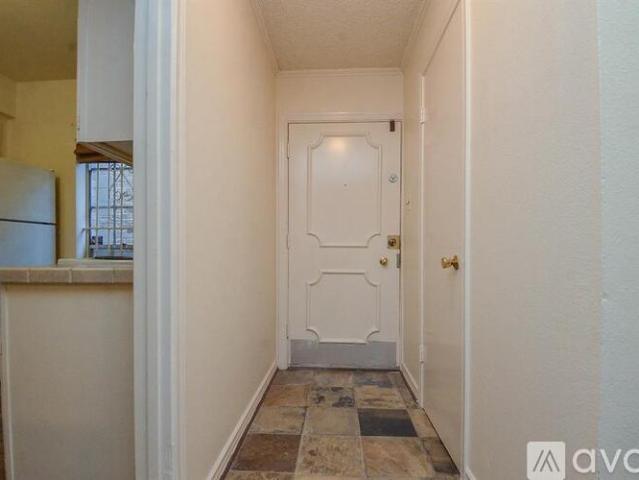 2 BR, 2.5 BA Apartment 1211 Miramar Street, Unit 1, Houston, TX 77006