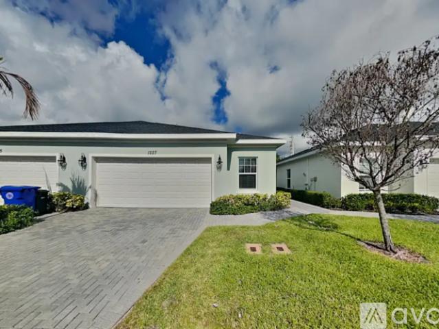 2 BR, 2.5 BA Apartment 12227 Preston Estates Cir, Vero Beach, FL 32960