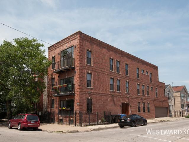 2 BR, 2.5 BA Apartment 1226 W Huron, Chicago, IL 60642
