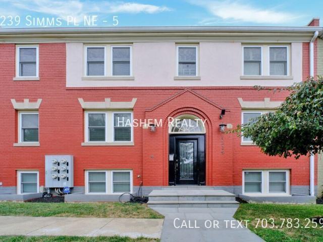 2 BR, 2.5 BA Apartment 1239 Simms Pl NE, Washington, DC 20002