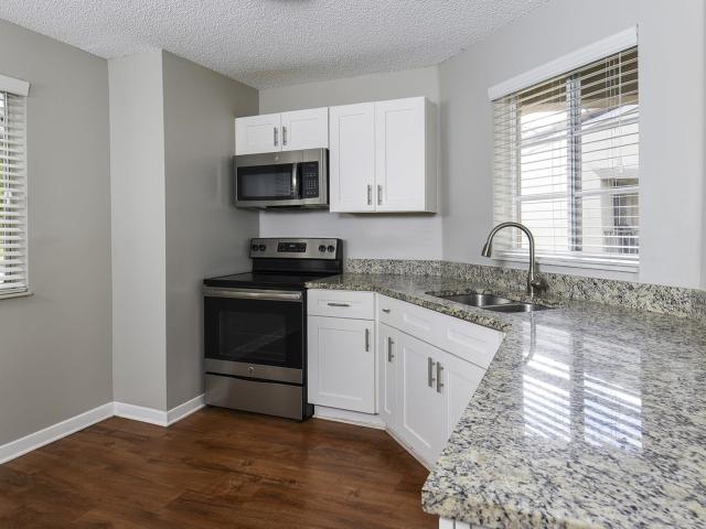 2 BR, 2.5 BA Apartment 13401 Northwest 5th Street Unit 108, Pembroke Pines, FL 33028