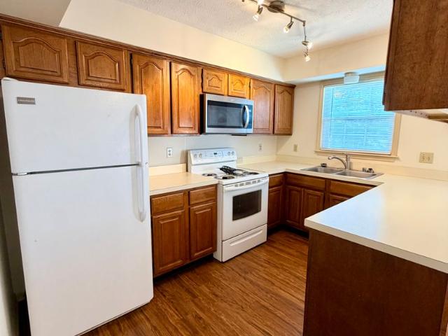 2 BR, 2.5 BA Apartment 137 155 Spring Run Road, Versailles, KY 40383