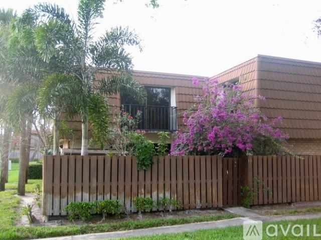 2 BR, 2.5 BA Apartment 131 Heritage Way, Unit Sandalwood Lakes, West Palm Beach, FL 33407