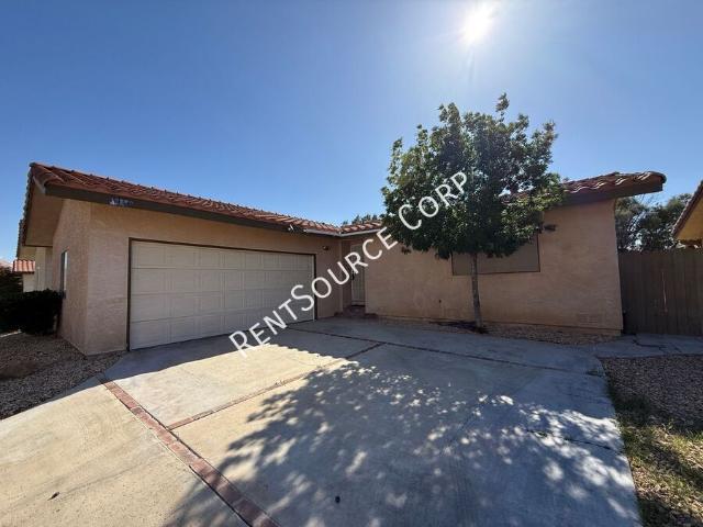 2 BR, 2.5 BA Apartment 14229 Winchester Dr, Mojave, CA 93501