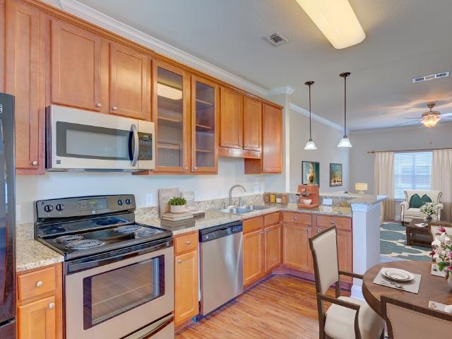2 BR, 2.5 BA Apartment 150 Boland Street Unit 404, Fort Worth, TX 76107