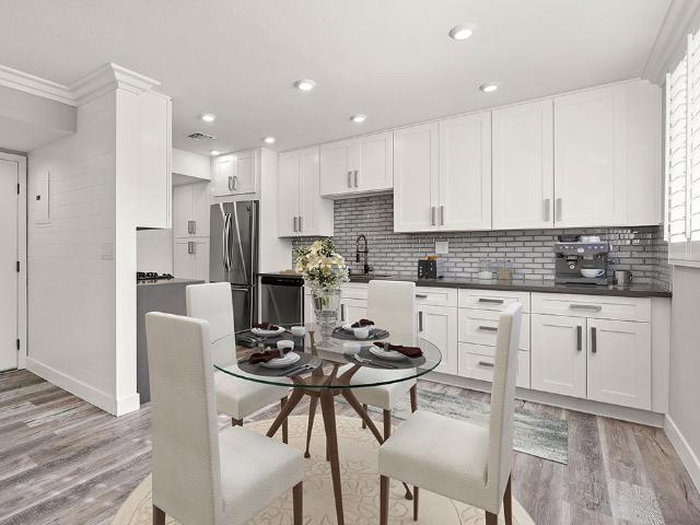 2 BR, 2.5 BA Apartment 1525 Hi Point Street Unit 102, Los Angeles, CA 90035