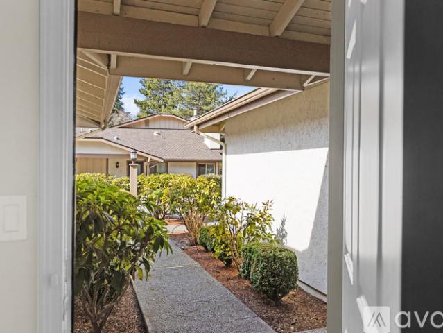 2 BR, 2.5 BA Apartment 16000 Village Green Drive, Unit B, Mill Creek, WA 98012